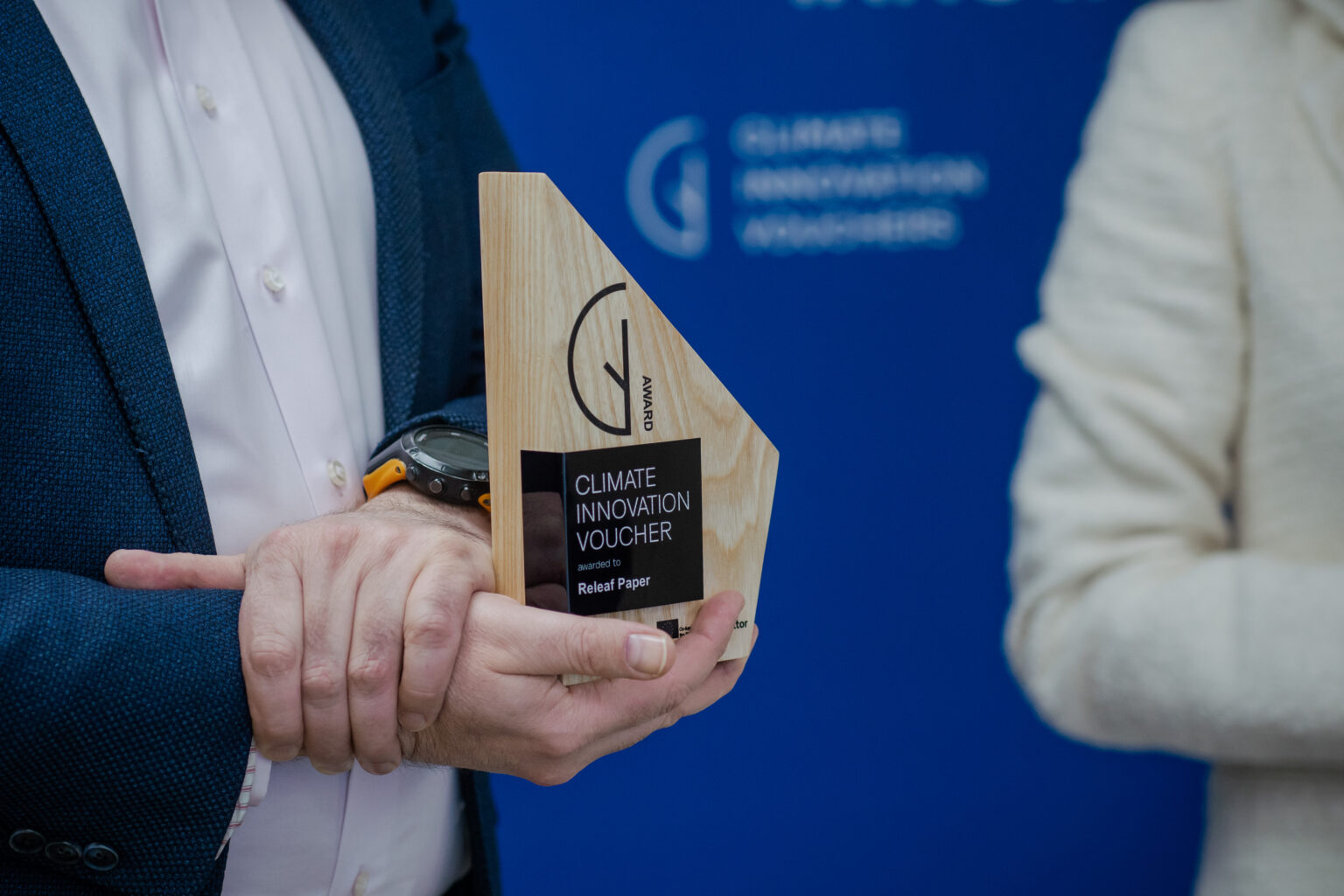 Paper Production From… Fallen Leaves. The Story of Releaf Paper